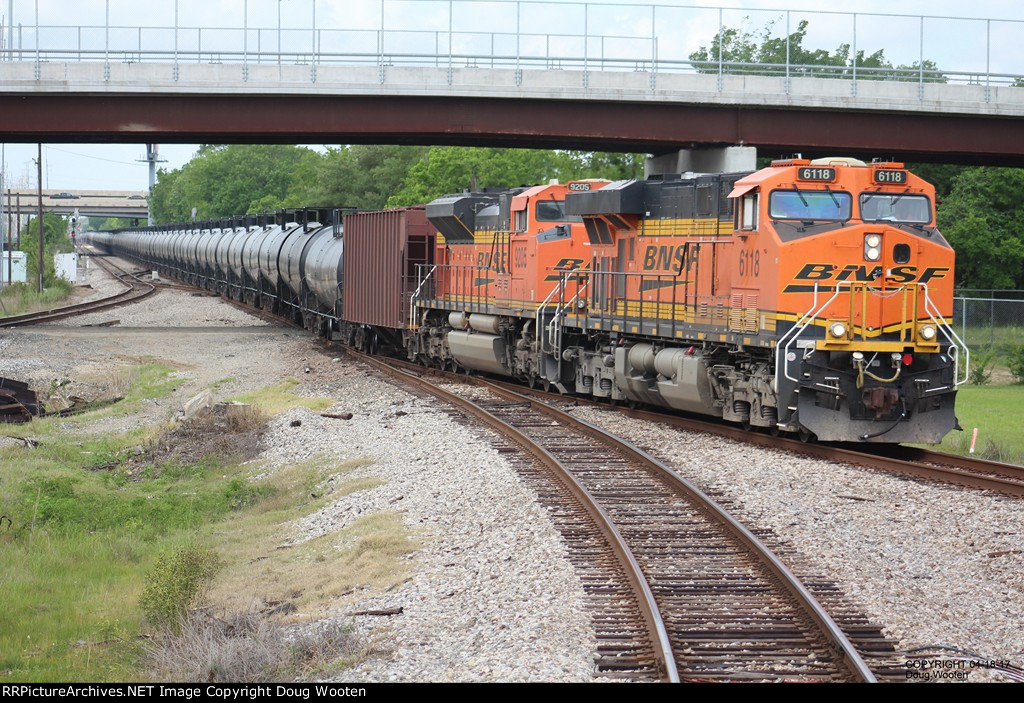 BNSF 6118